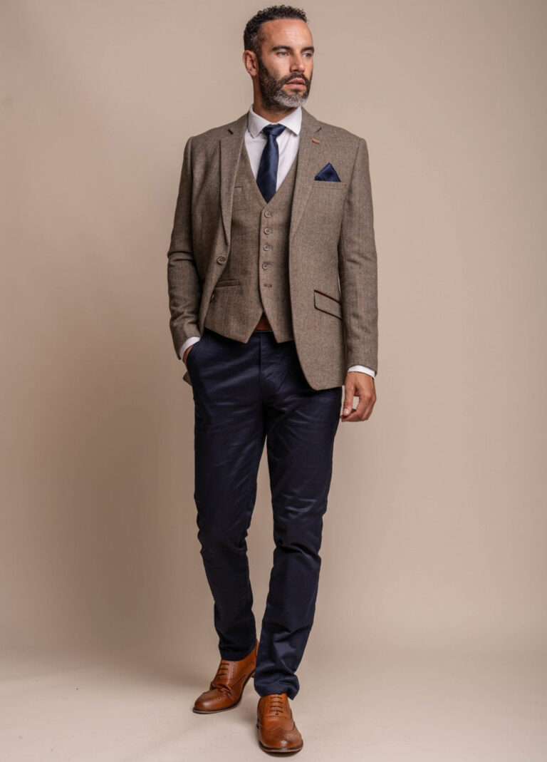 Cavani Gaston Tweed 3 Piece Contrast Suit With Navy Trousers | SuitsMe